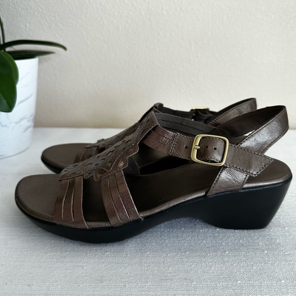 Clarks | Shoes | New Clarks Bendables Ella Chamber Pewter Metallic ...